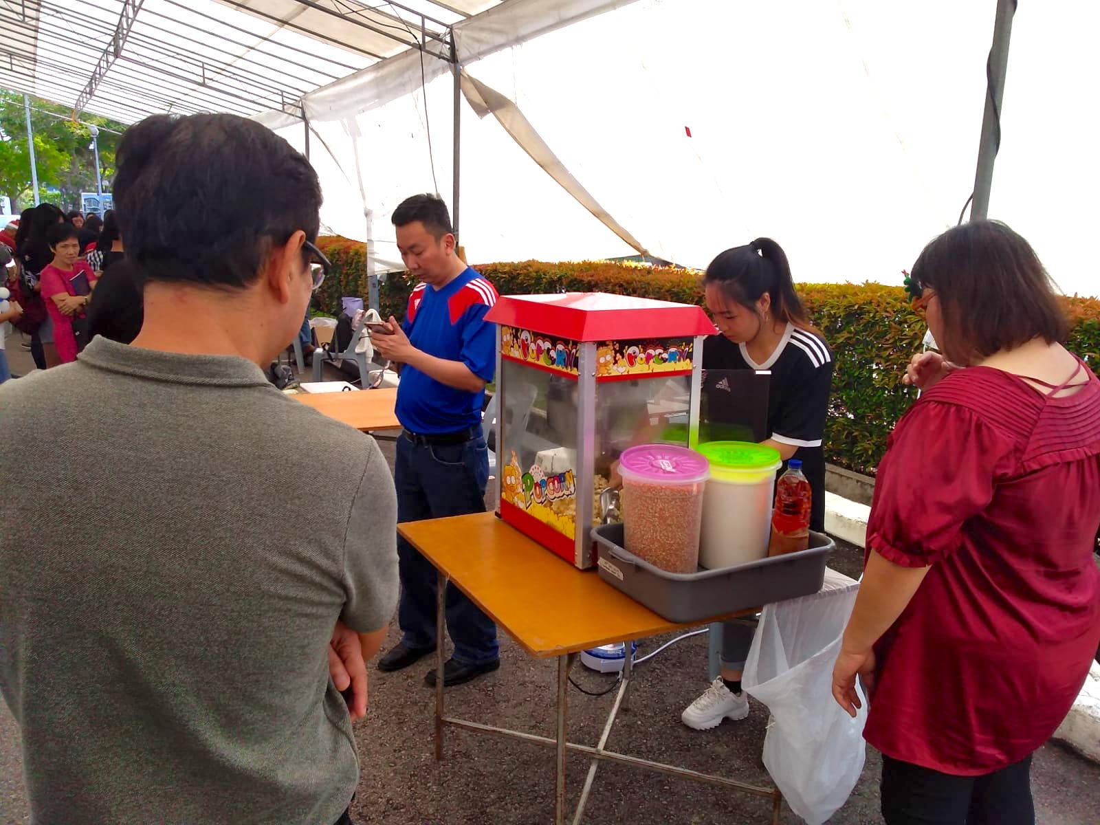 Traditional Live Food Stations | Carnival People